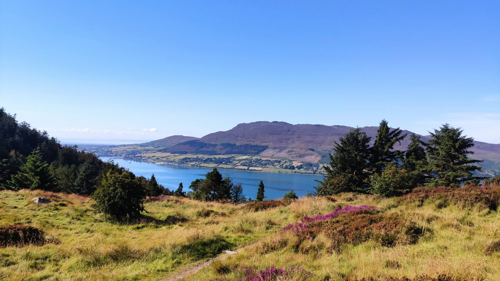 Finn Mac Cool and the Cloughmore Stone - Happy Clan