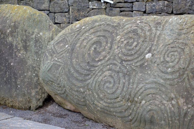 Newgrange - Happy Clan